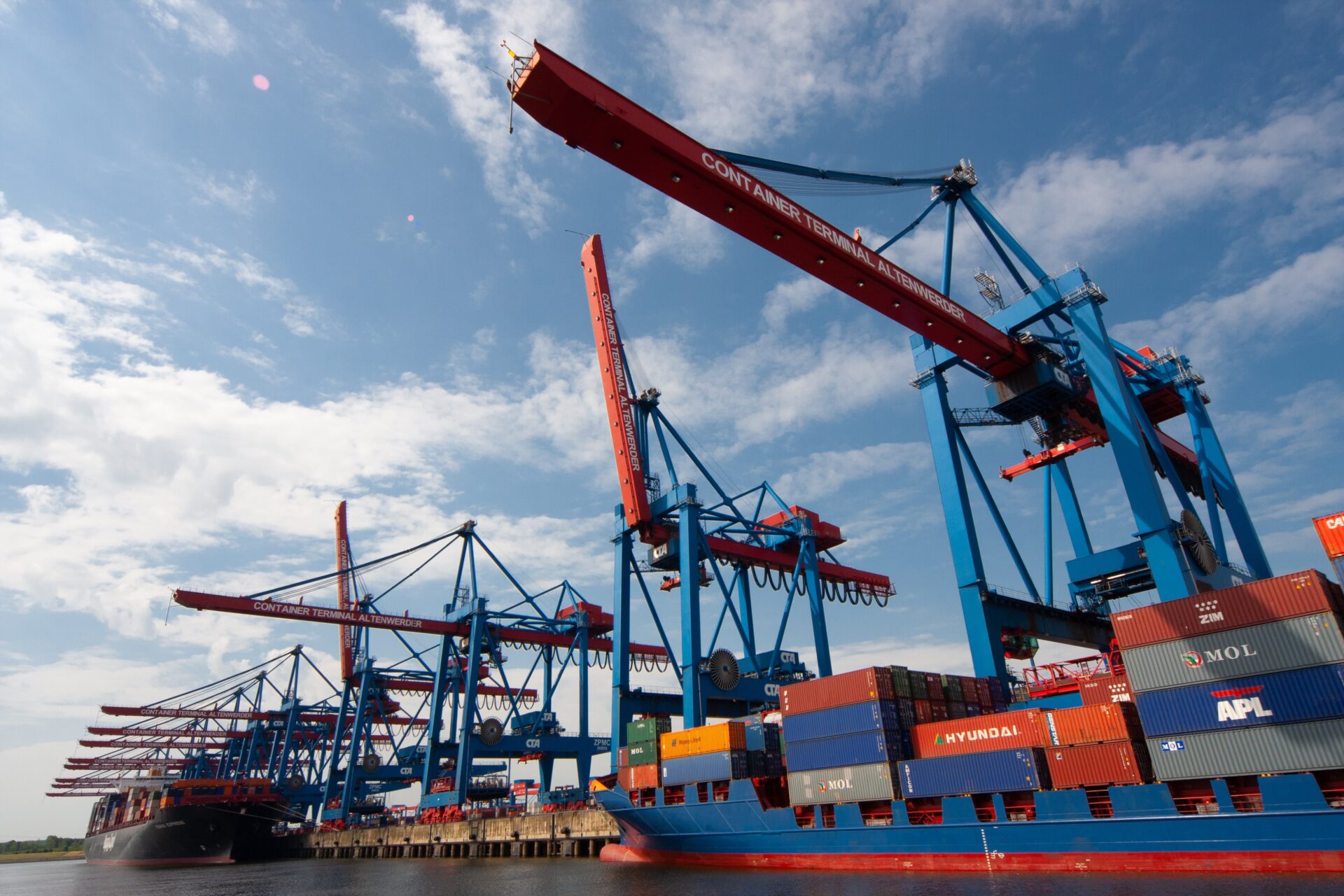 AEC | Global Automotive Distribution and Homologation Solutions